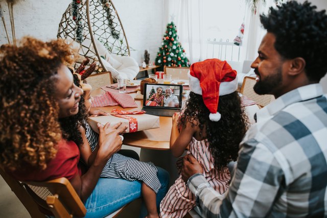 6 Steps to a Virtual Holiday Gathering | Sapling