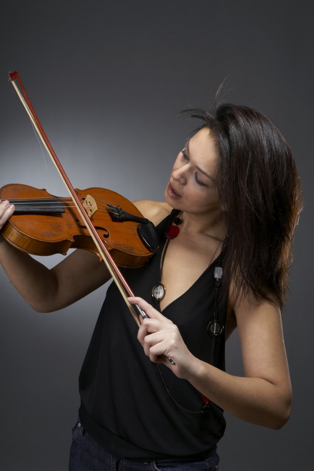 How Much Does a Concert Violinist Make? | Sapling